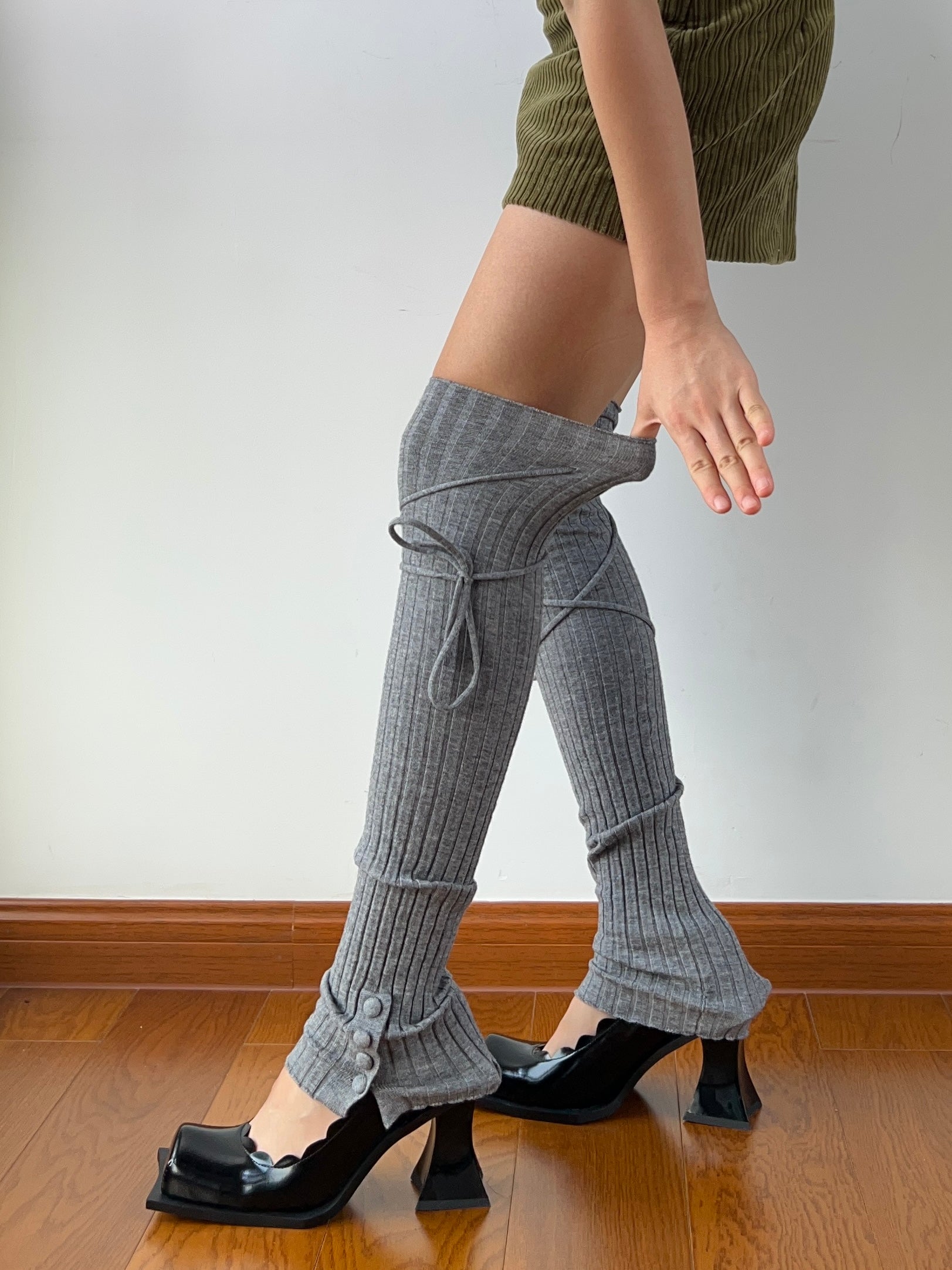 Gray Lace Up Wool Blend Leg Warmers – Moody MuMu